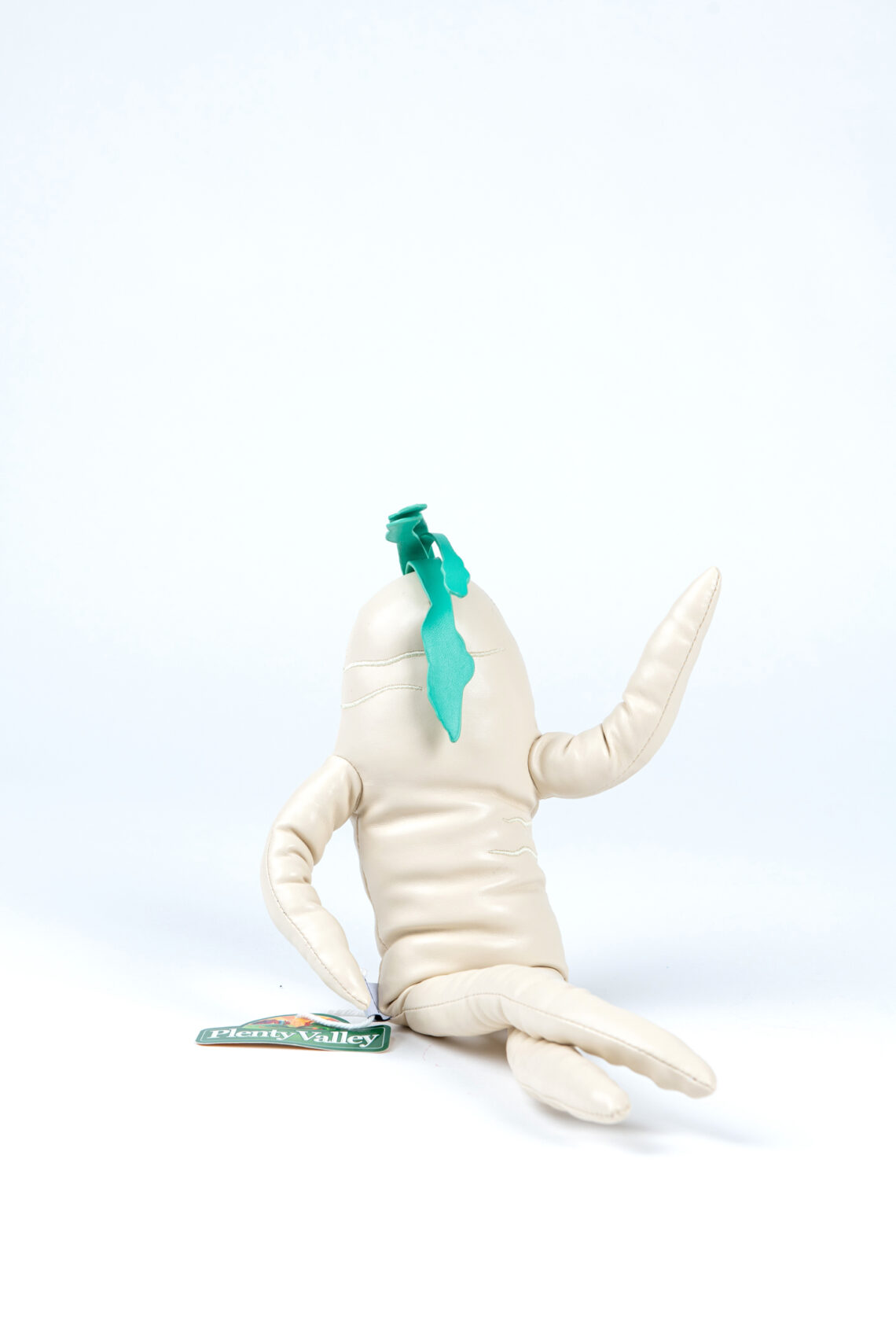 Daikon Posable Plushie - Meow Wolf